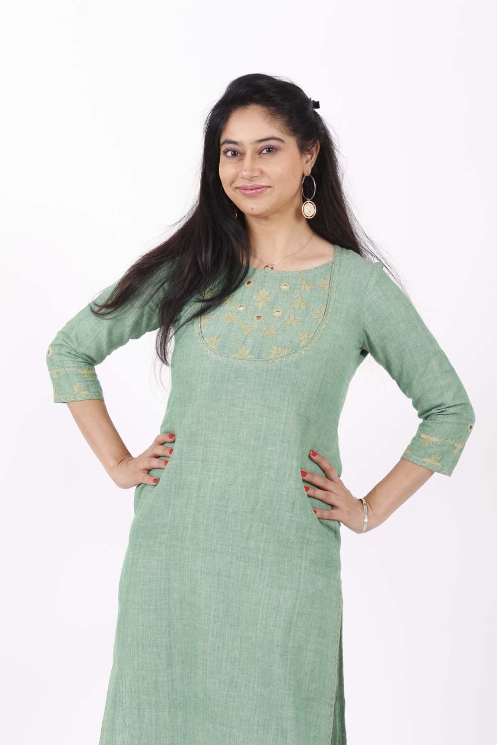 Mehak Hand Embroidered Kurta – Urmul Store