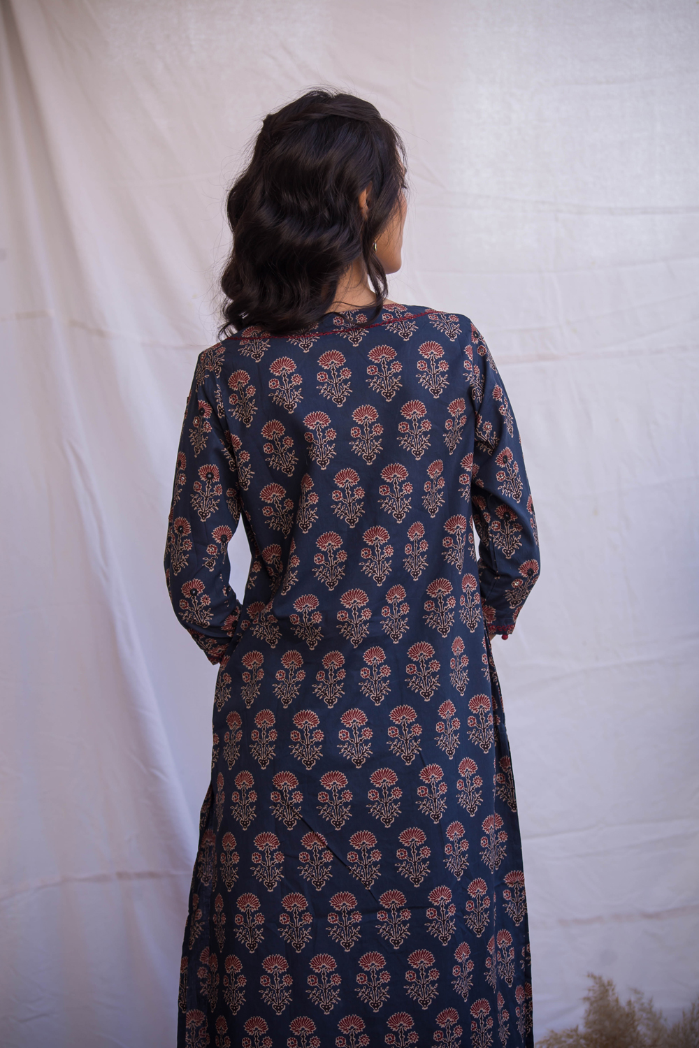 Gunjan Bageecha Kurti – Urmul Store